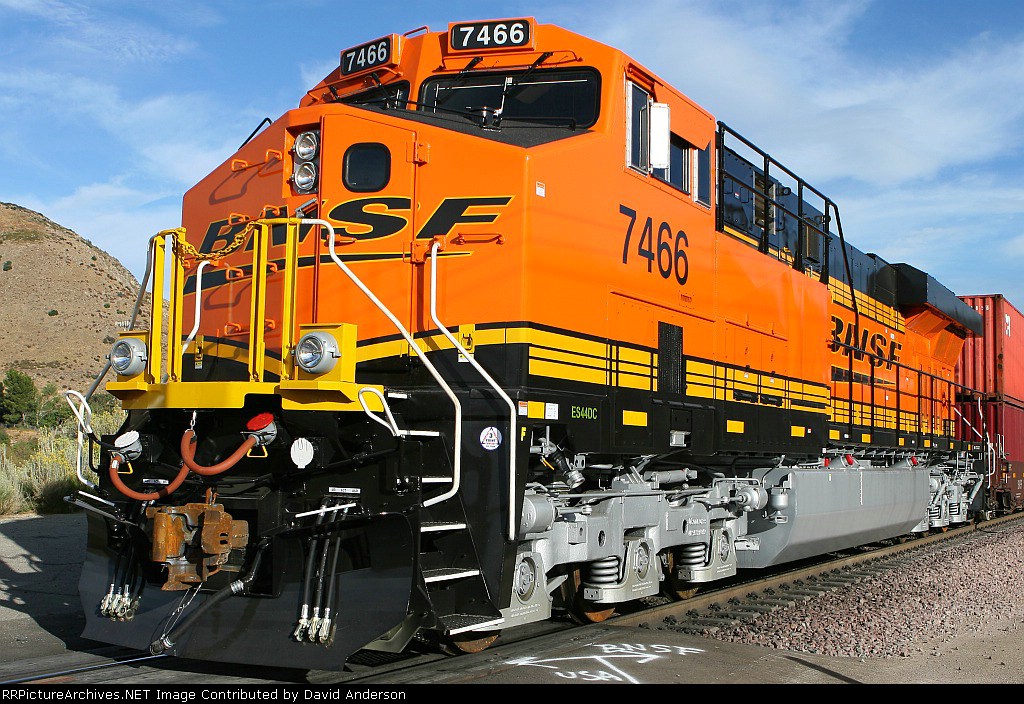 BNSF 7466